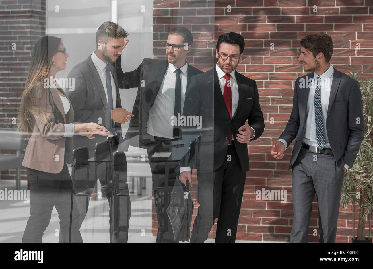 Conference room behind glass wall hi-res stock photography and images ...