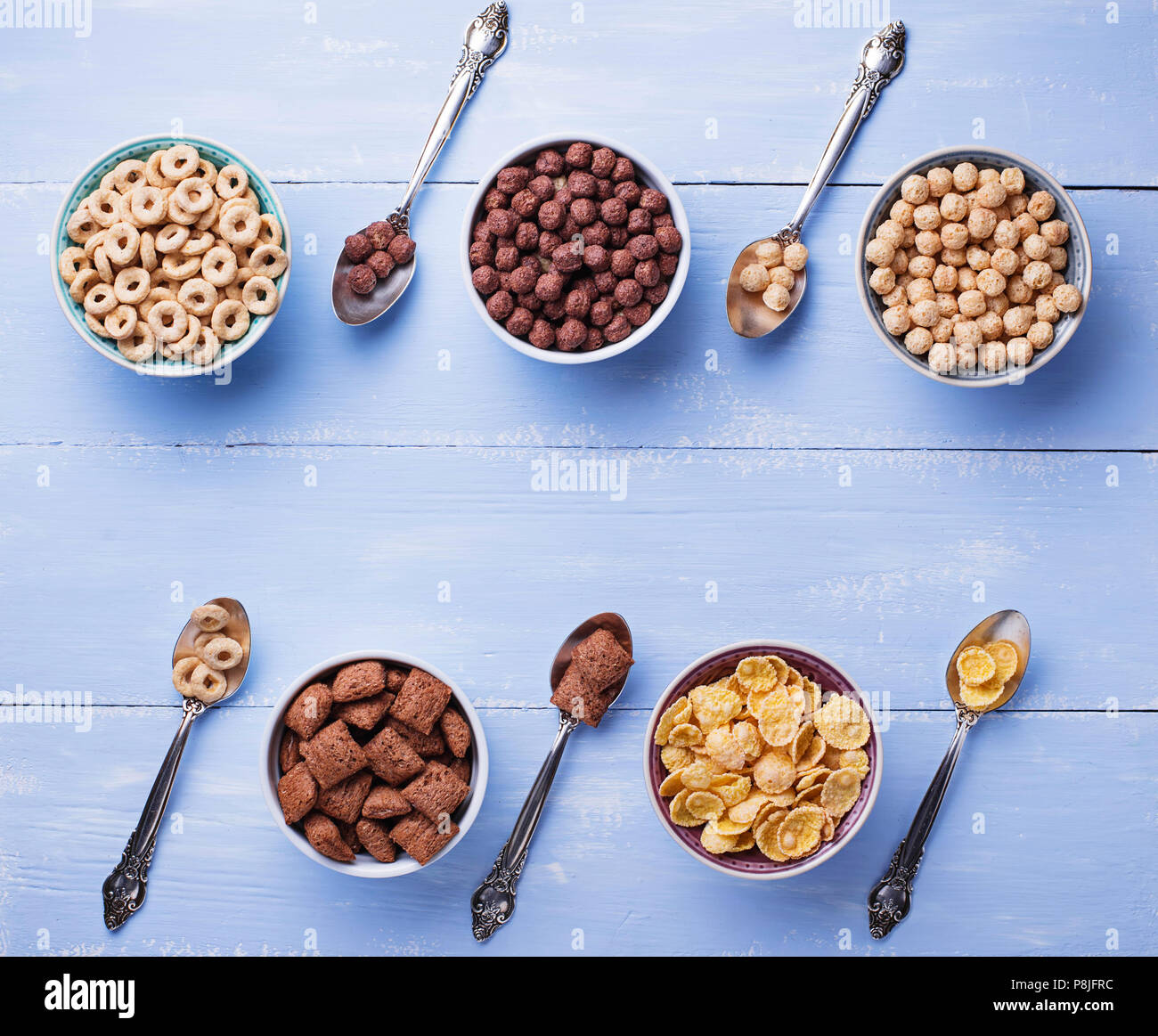 Selection of various corn flakes for breakfast Stock Photo - Alamy