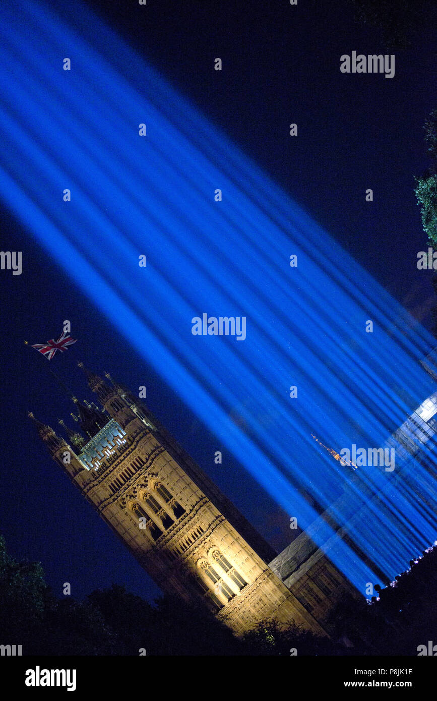 The leaning tower of london hi-res stock photography and images - Alamy