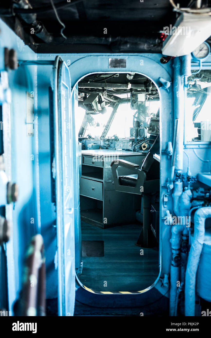 Uss midway museum hangar deck hi-res stock photography and images - Alamy