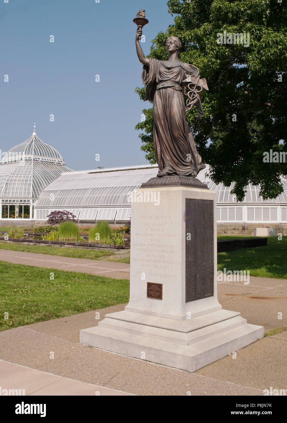 Pittsburgh pennsylvania pa statue hi-res stock photography and images ...
