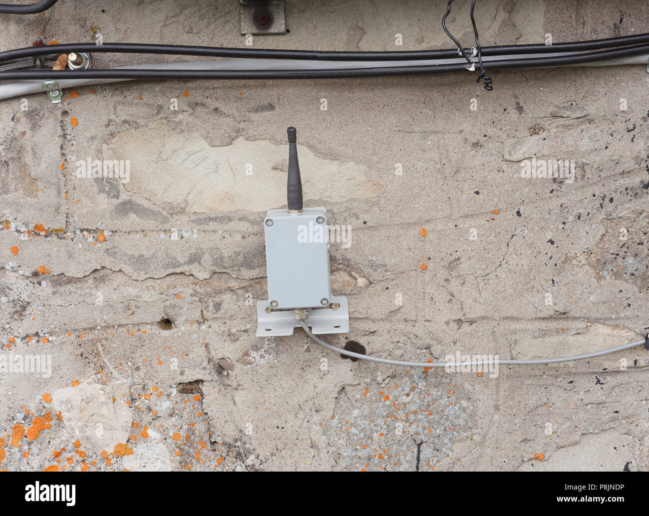 Small receiver hi-res stock photography and images - Alamy
