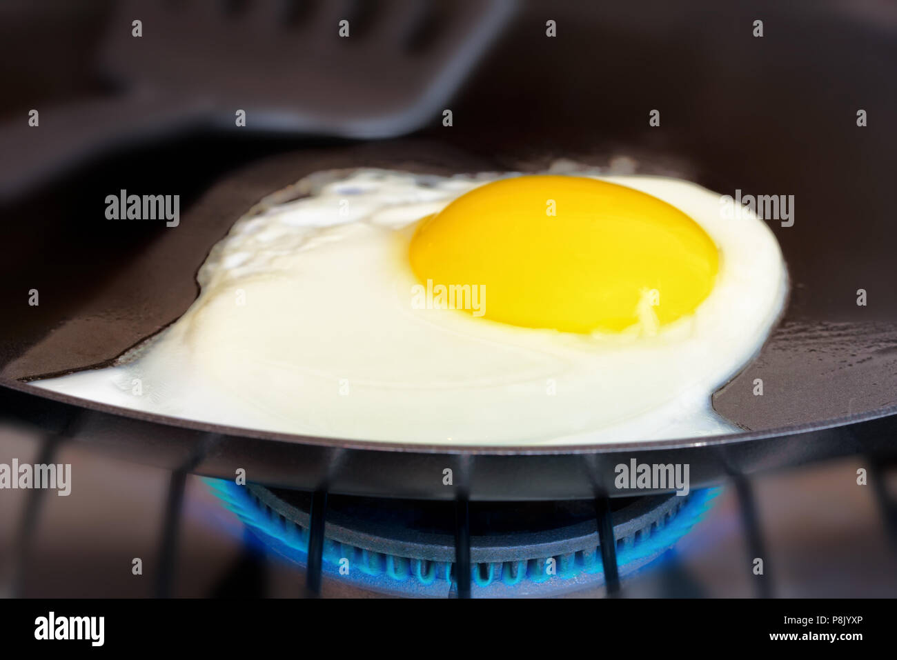 Egg gas hi-res stock photography and images - Alamy