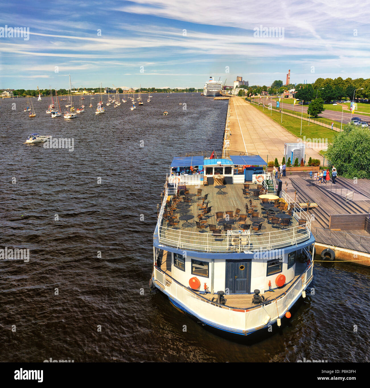 Westerndvina hi-res stock photography and images - Alamy