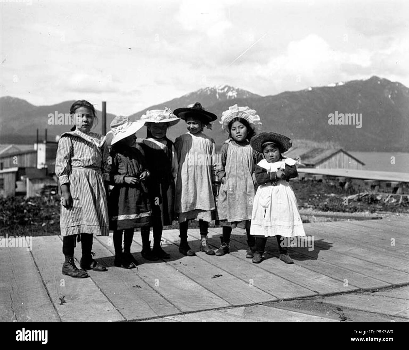 Tsimshian alaska Black and White Stock Photos & Images - Alamy