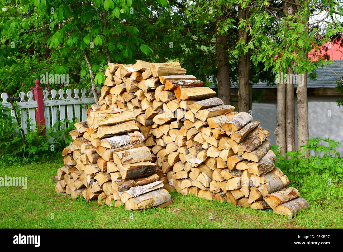 Log logs fire logs house fire hi-res stock photography and images - Alamy
