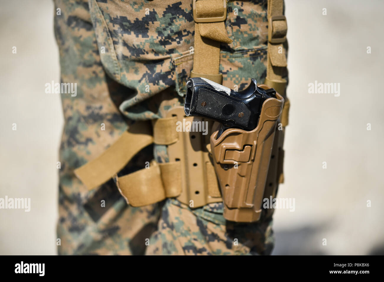Us army camouflage detail hi-res stock photography and images - Alamy
