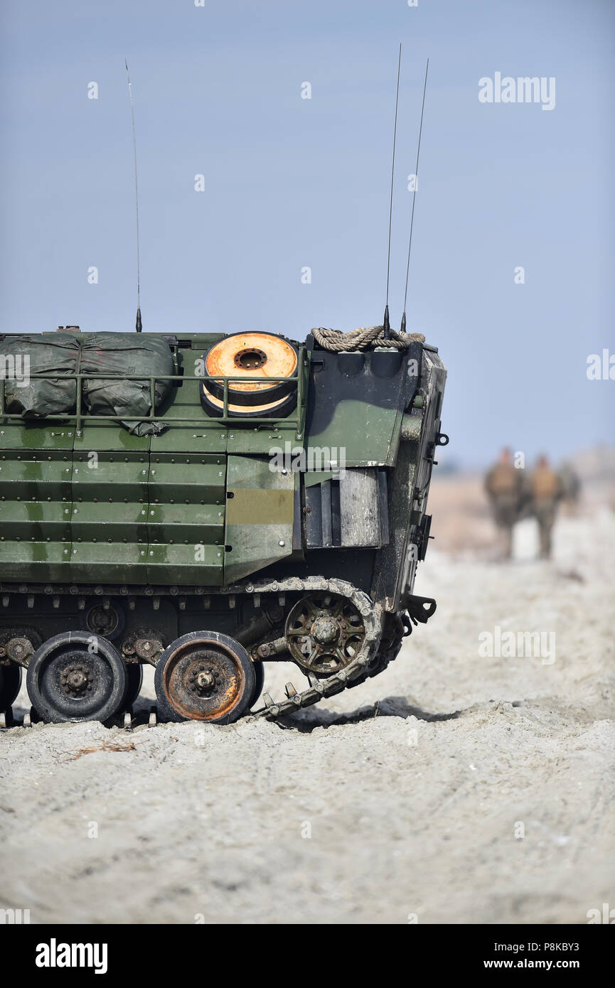 Amphibious tank hi-res stock photography and images - Alamy