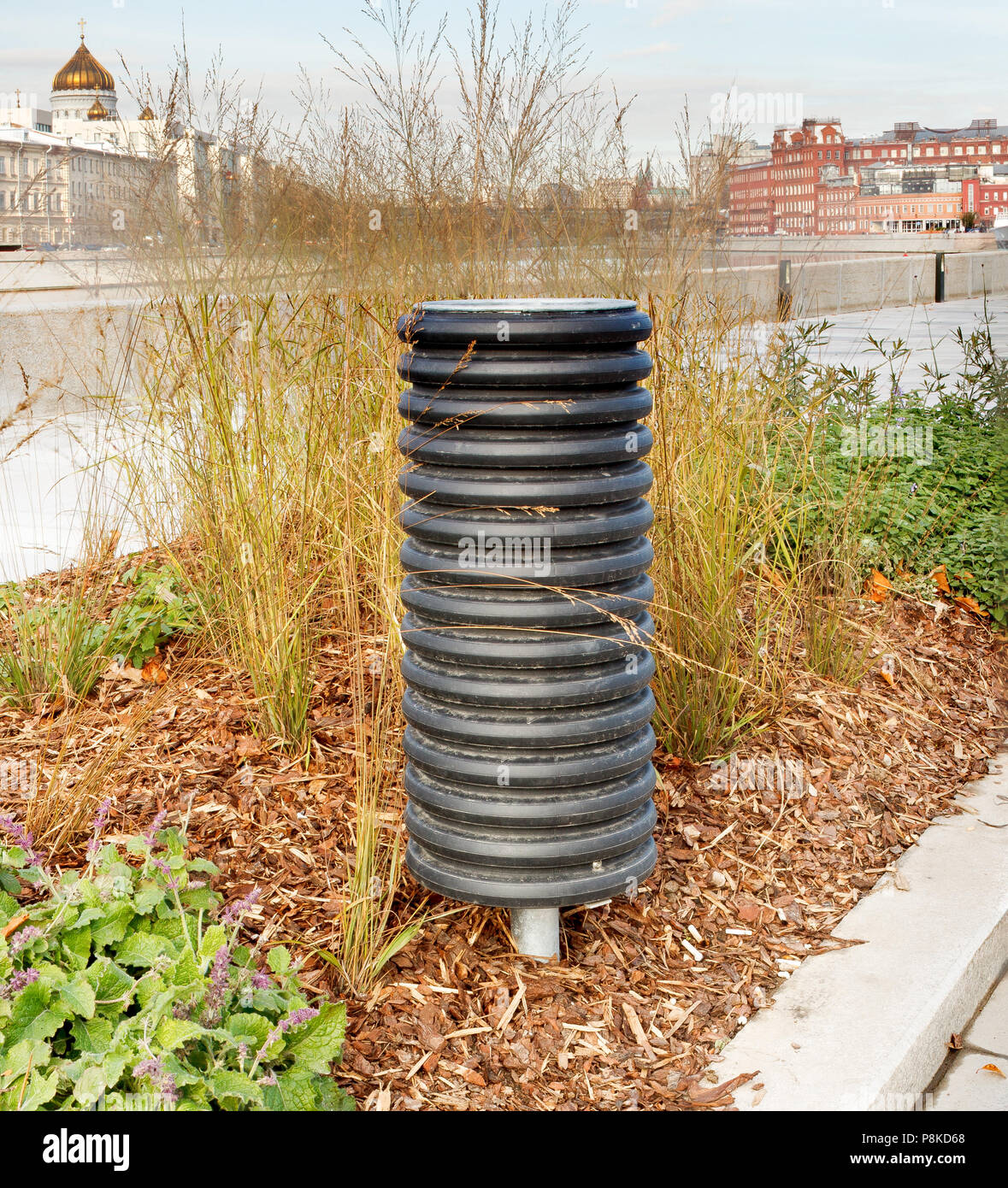 Trash can in pedestrian area Stock Photo - Alamy