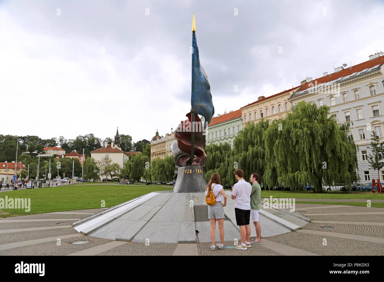Monument to Fallen Soldiers during WW2 by Vladimír Preclík. Klárov ...