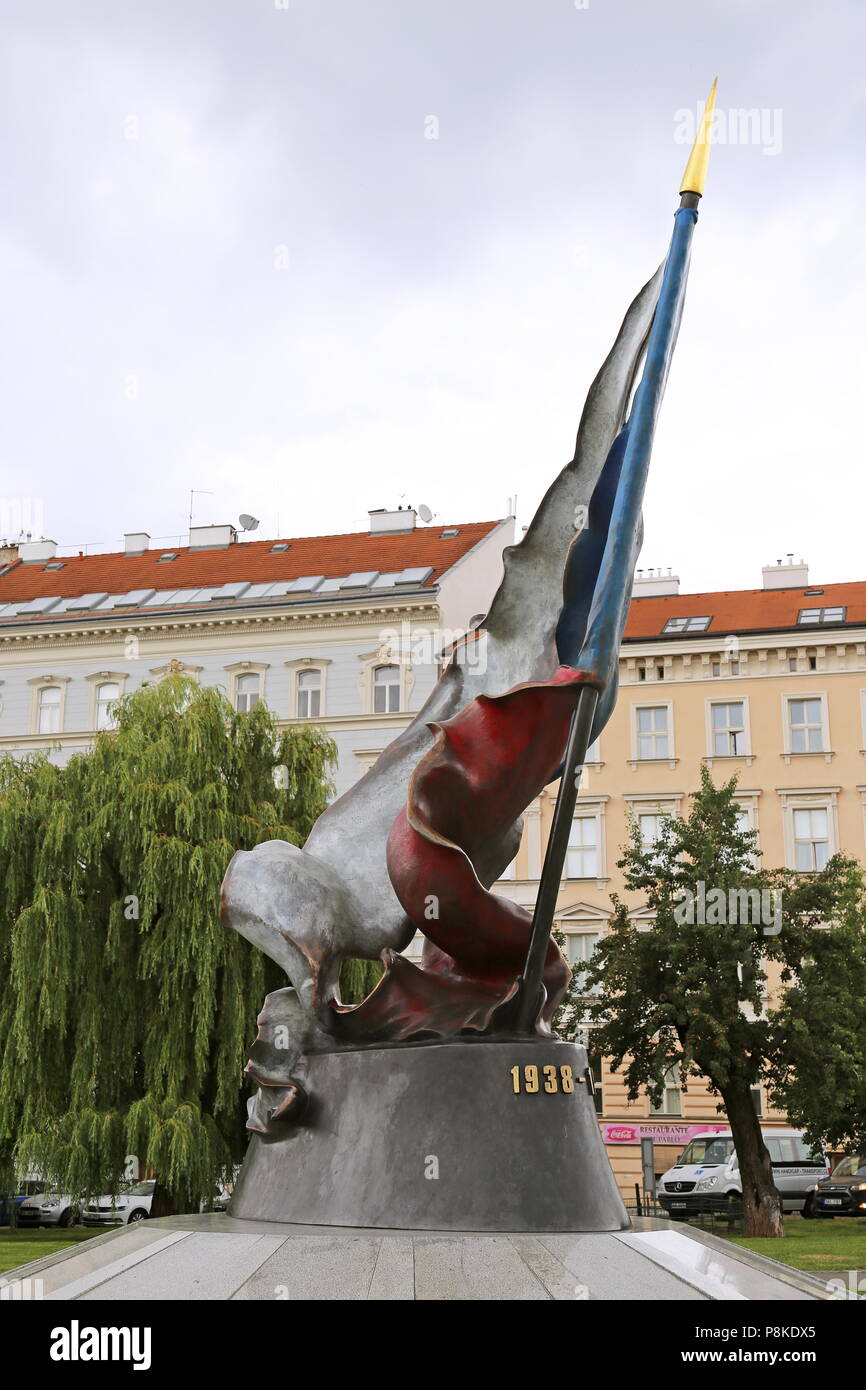Ww2 fallen hi-res stock photography and images - Alamy