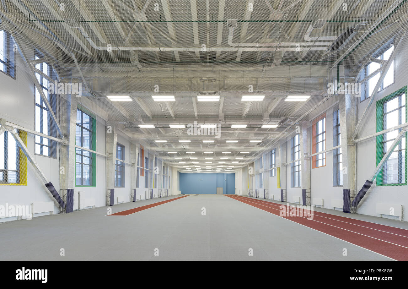 Big empty sports hall Stock Photo - Alamy