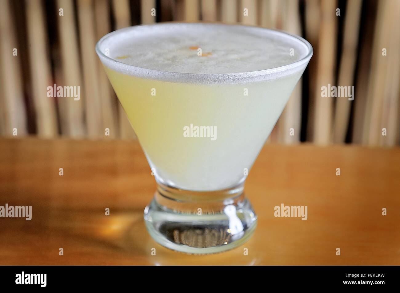 Pisco Sour Peruvian traditional drink Stock Photo - Alamy