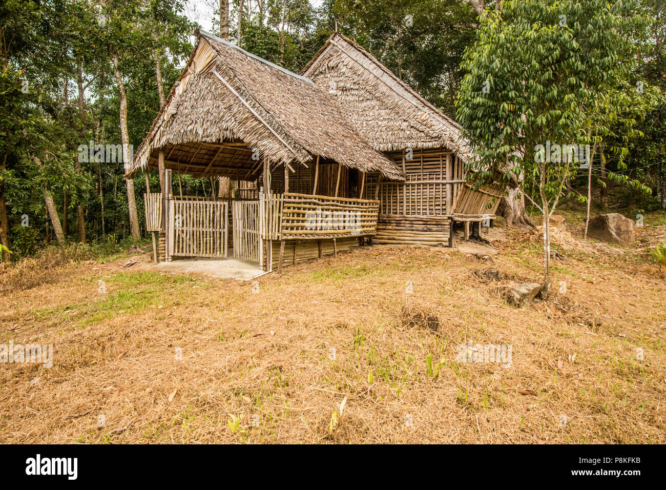 Rungus longhouse hi-res stock photography and images - Alamy