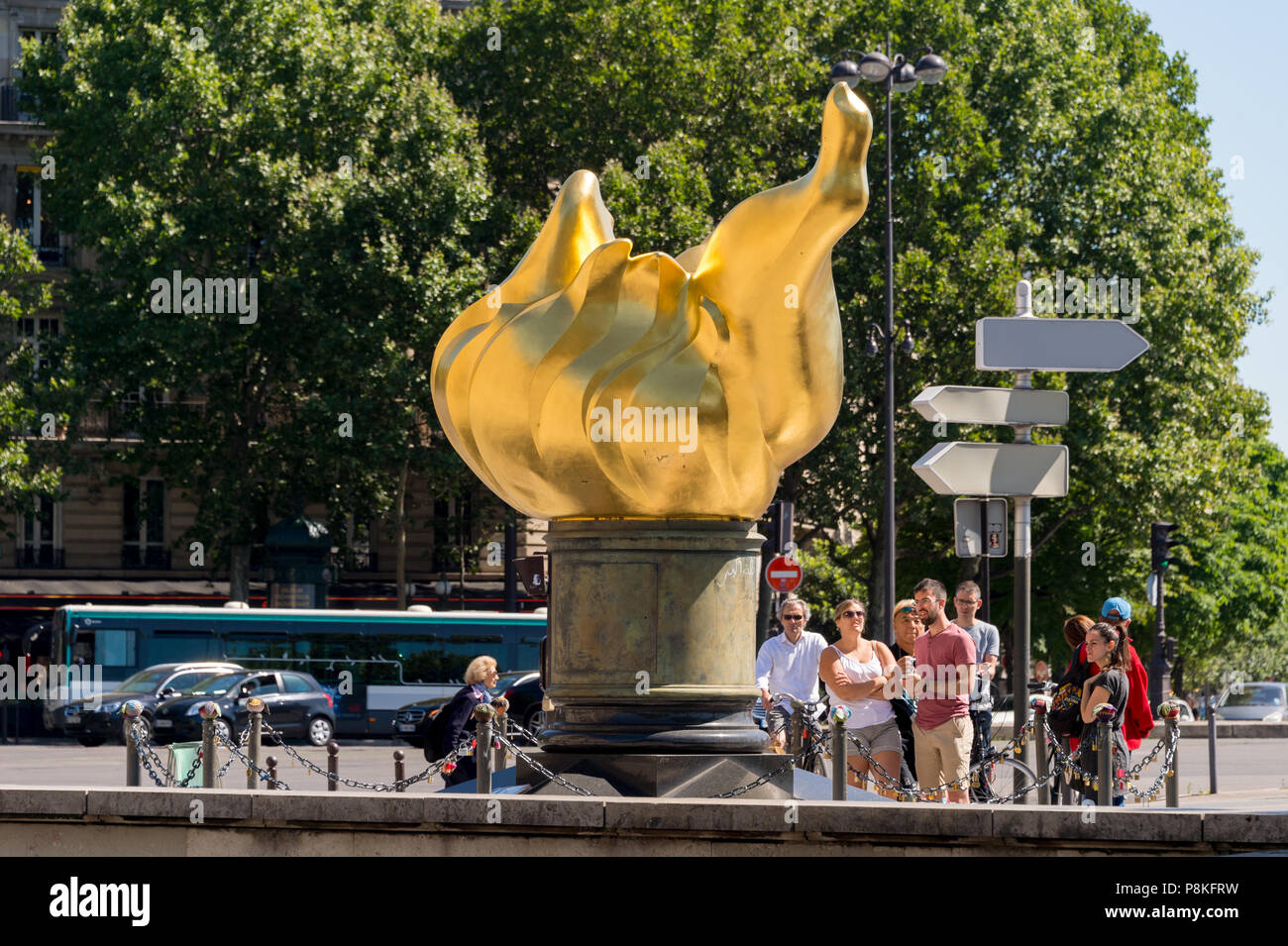 Lady diana paris tunnel hi-res stock photography and images - Alamy