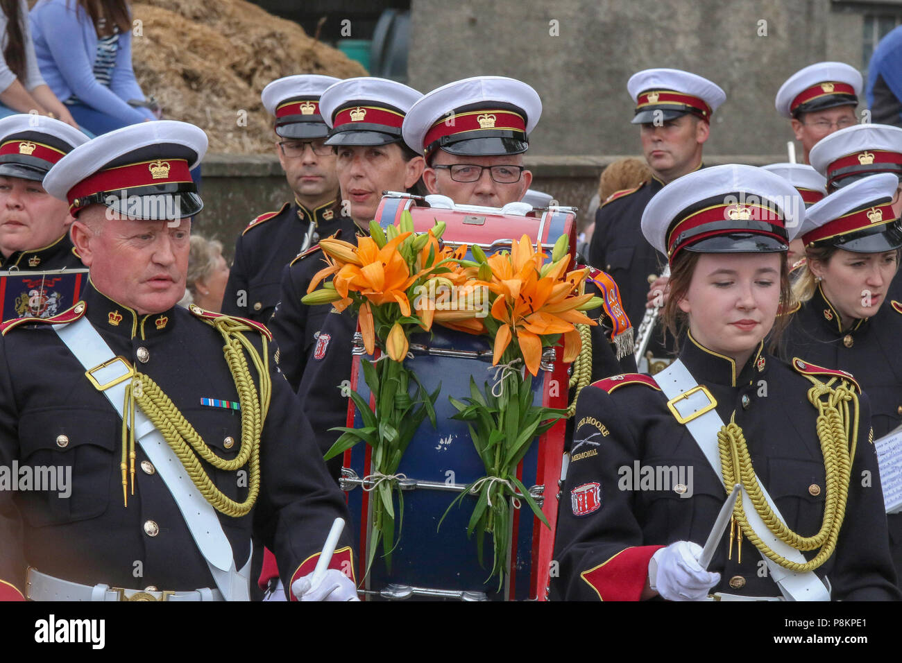 12 july orange parade hi-res stock photography and images - Alamy