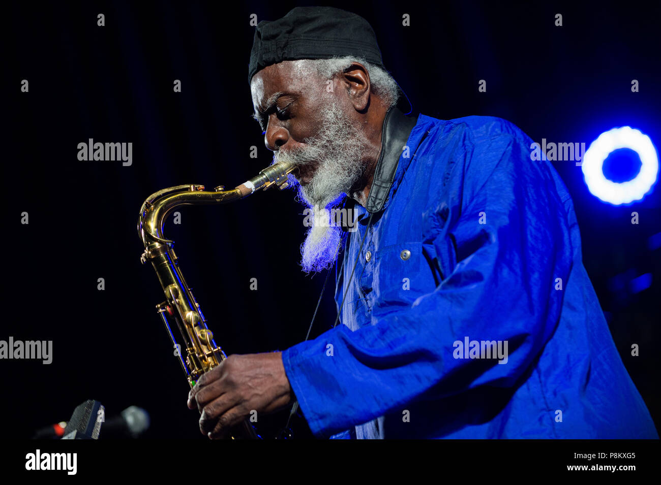 Best tenor saxophonist hi-res stock photography and images - Alamy