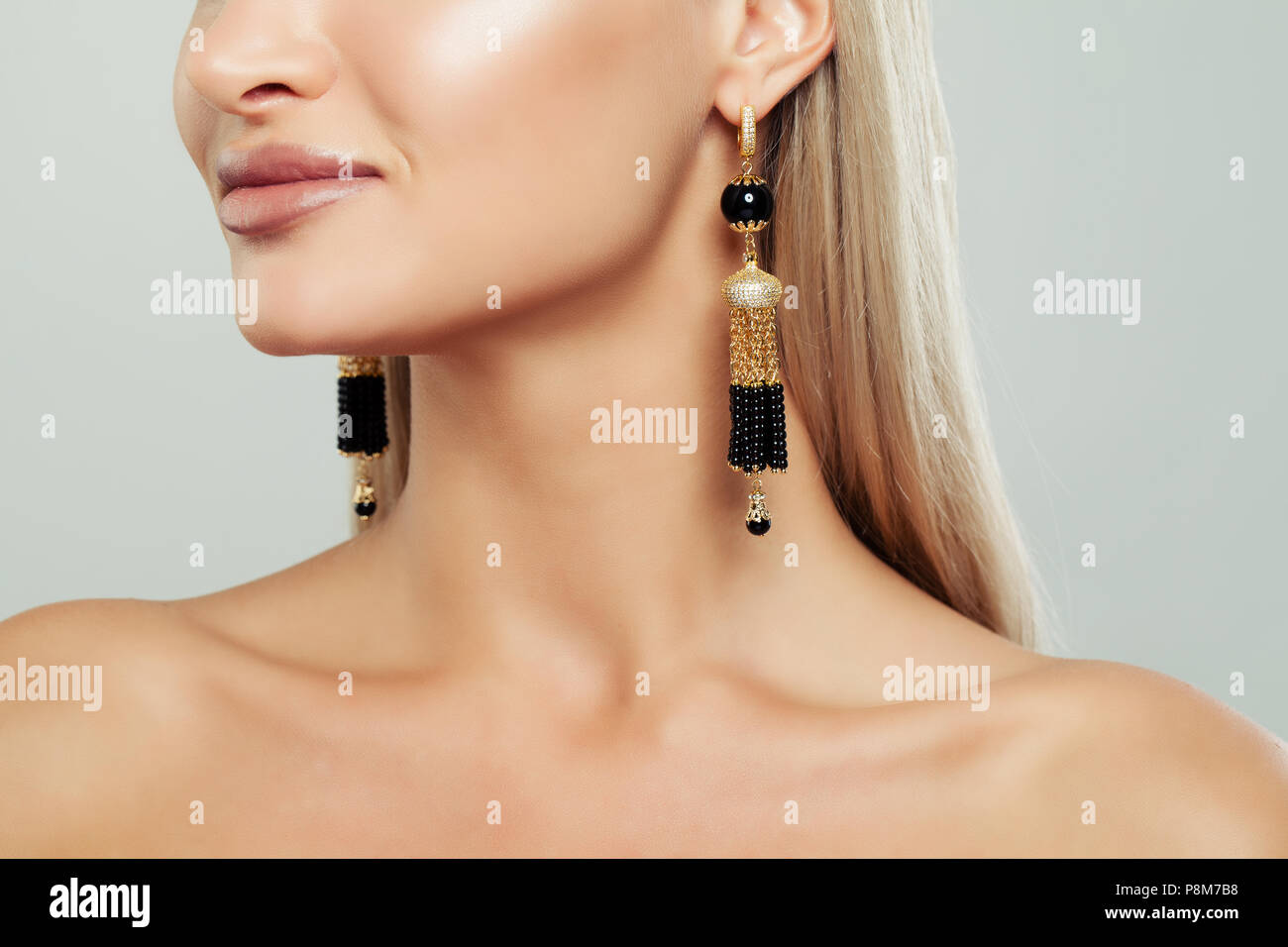 Jewelry model hi-res stock photography and images - Alamy