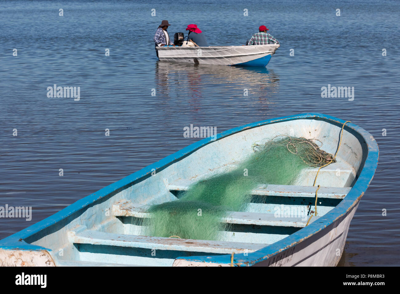 Traditional mexican fishing boat hi-res stock photography and images ...
