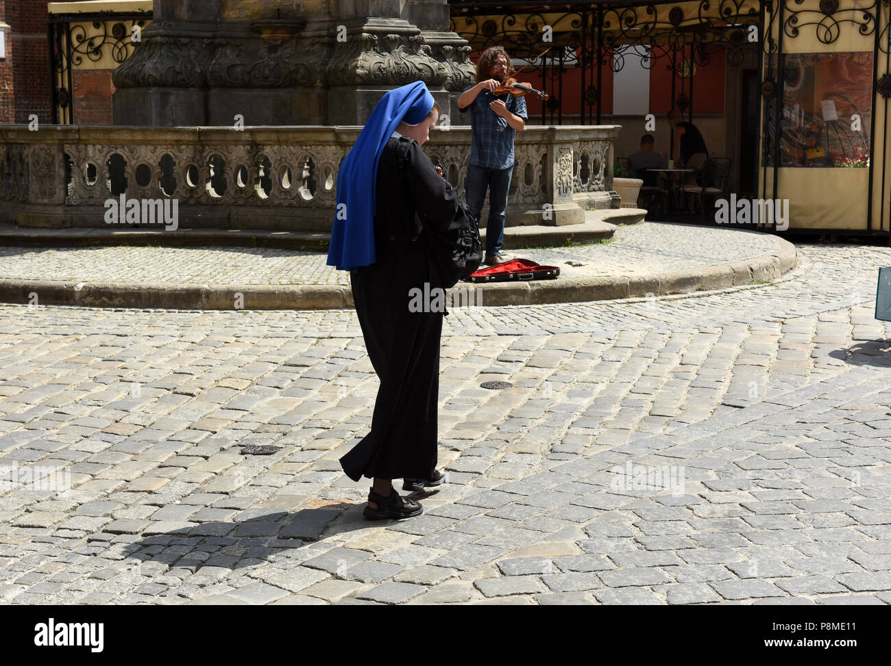 Walking nuns hi-res stock photography and images - Alamy