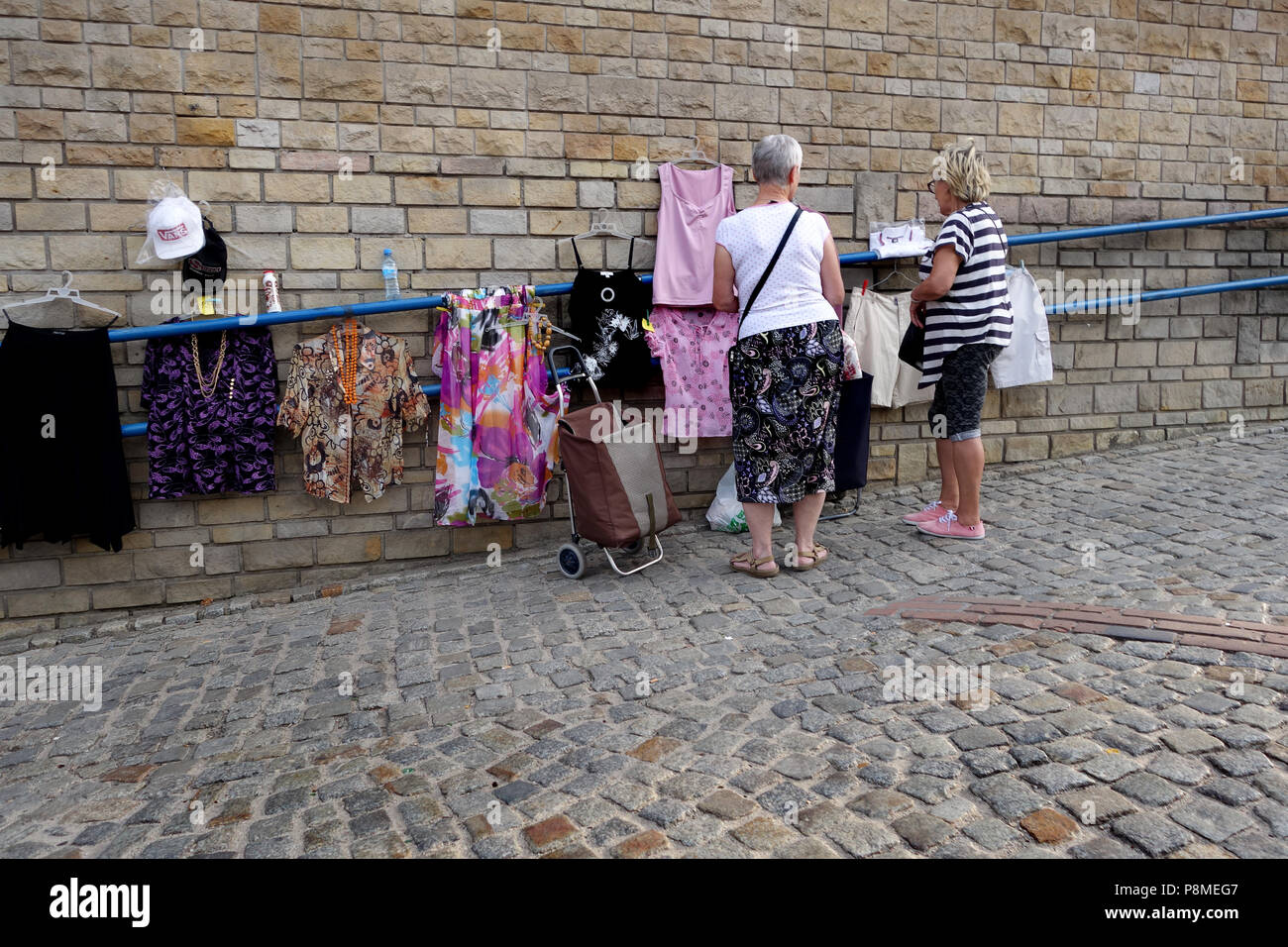 Informal trading hi-res stock photography and images - Alamy
