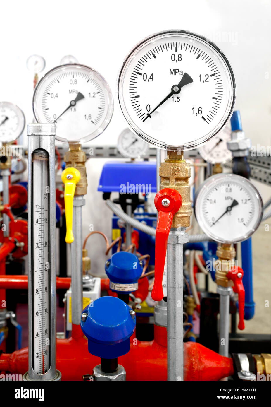 Pressure and temperature measuring instruments Stock Photo - Alamy