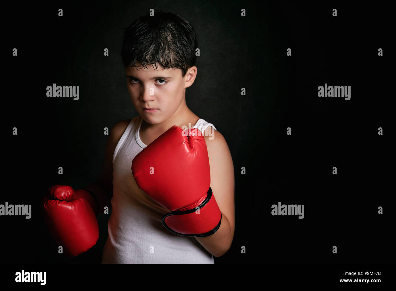 Boy boxing hi-res stock photography and images - Alamy