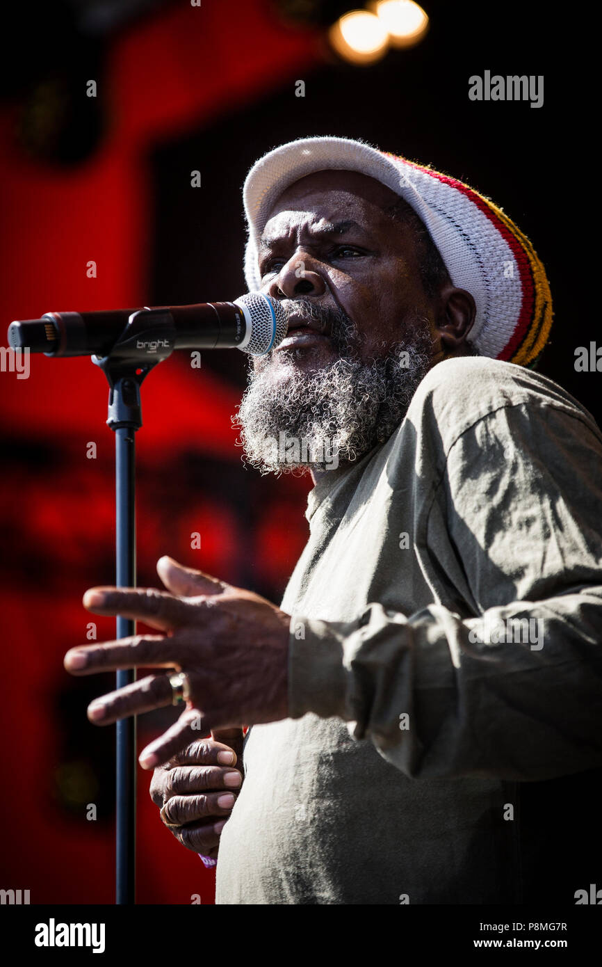 Pablo moses singer hi-res stock photography and images - Alamy