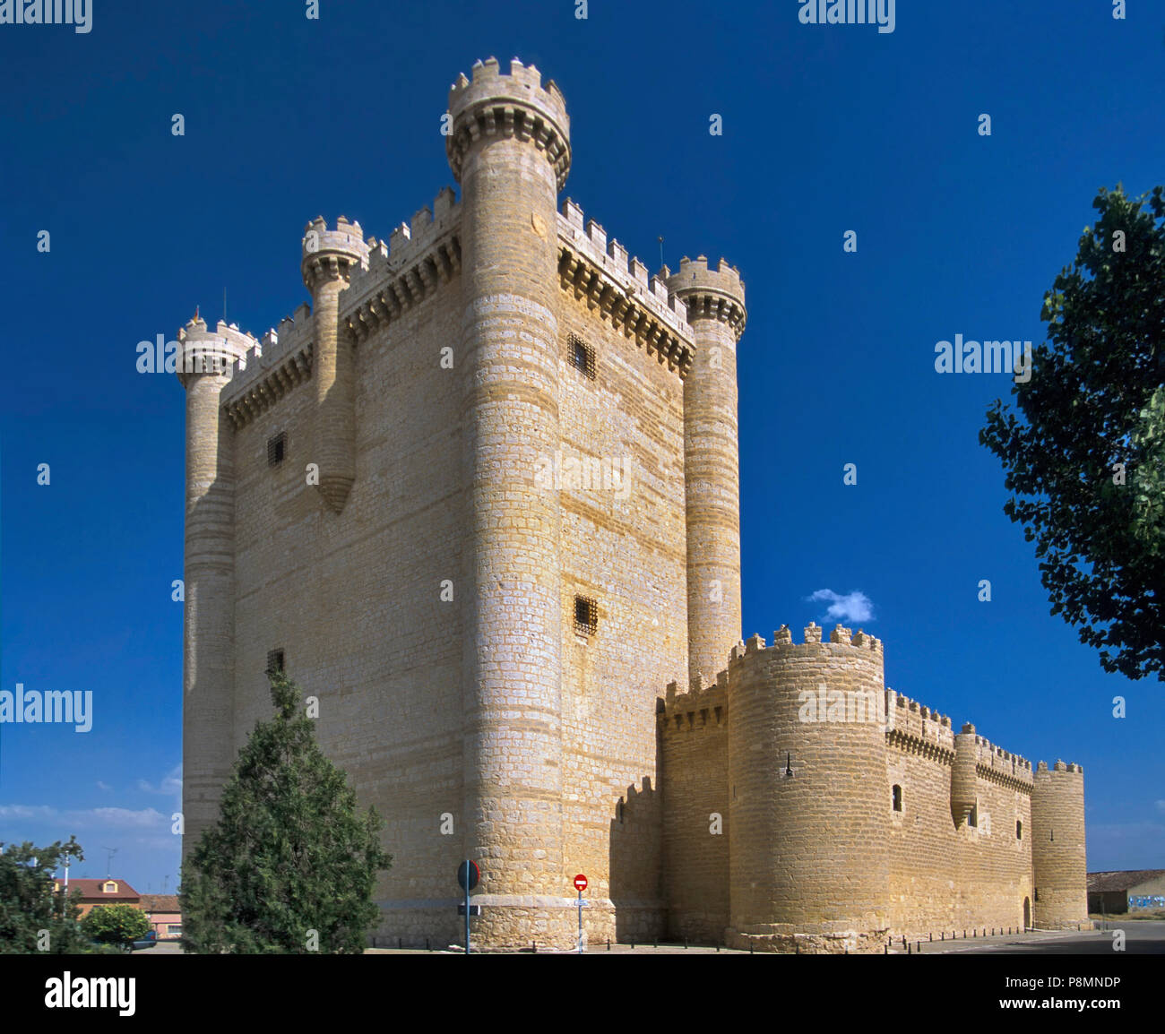 Medieval castle bastille hi-res stock photography and images - Alamy