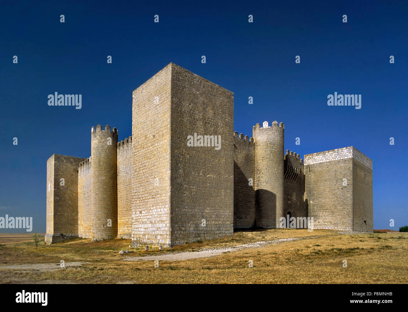 Flanking tower hi-res stock photography and images - Alamy