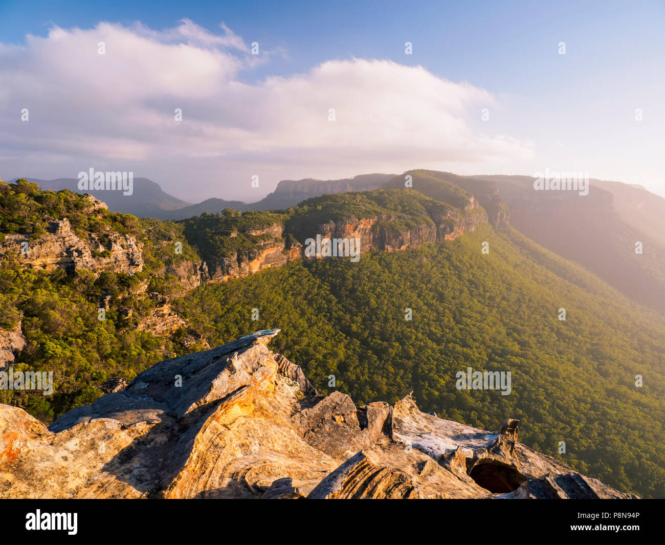 Jamison Valley in Blue Mountains National Park Stock Photo - Alamy