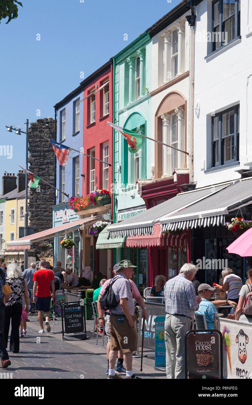 Shops in caernarfon hi-res stock photography and images - Alamy
