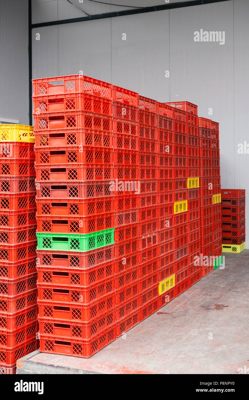 Plastic crates hi-res stock photography and images - Alamy