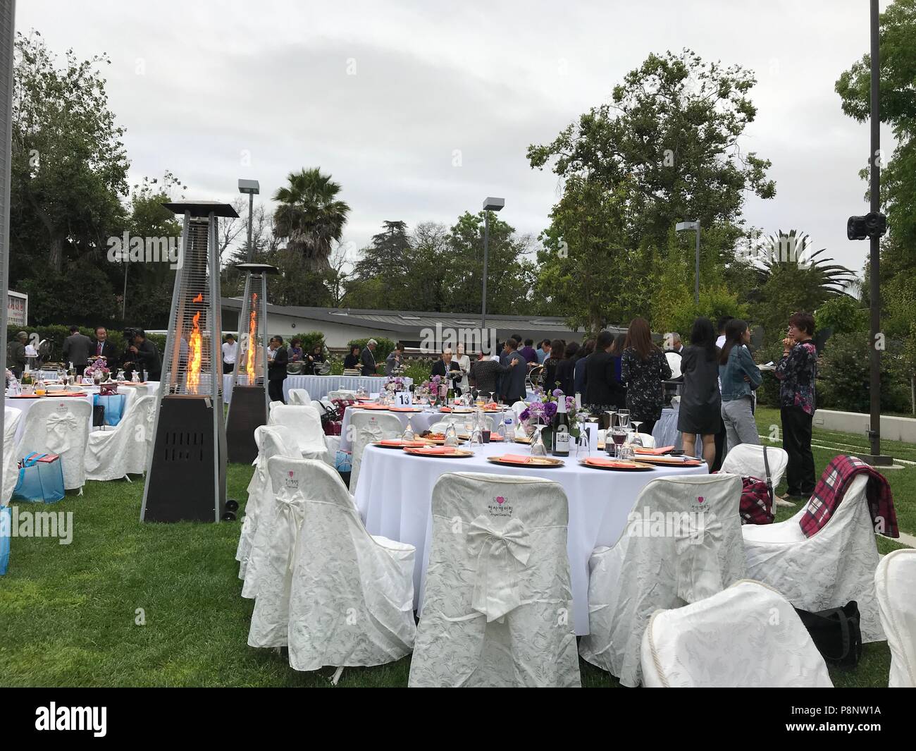 Outdoorseating hi-res stock photography and images - Alamy