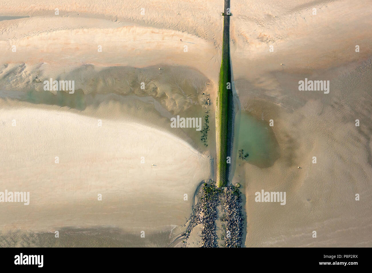 Aerial beach birds eye view hi-res stock photography and images - Alamy