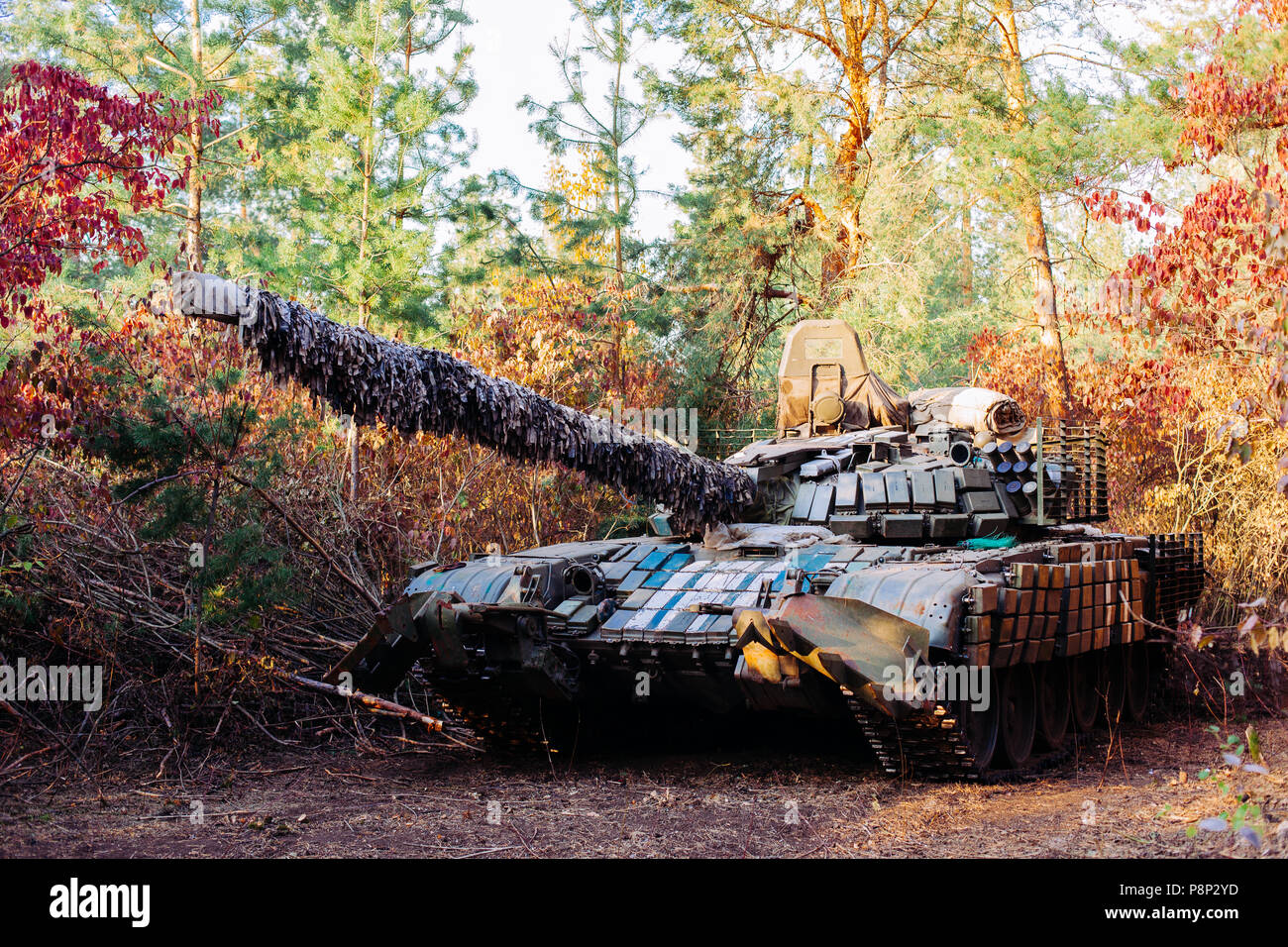 Heavy tanks in ukraine hi-res stock photography and images - Alamy