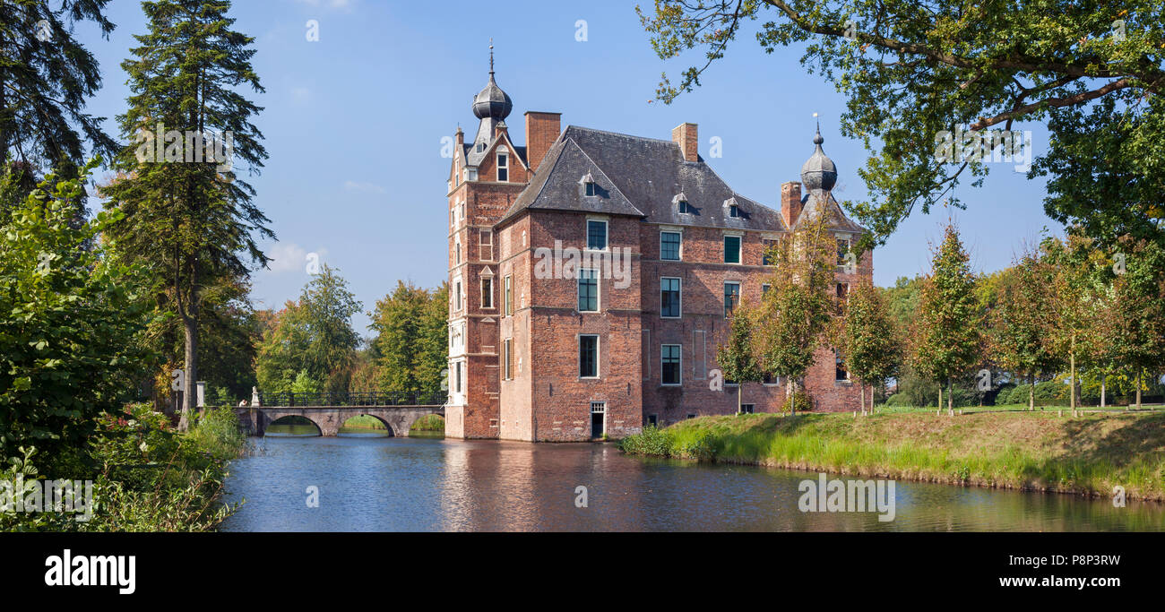 Cannenburch castle in vaassen hi-res stock photography and images - Alamy