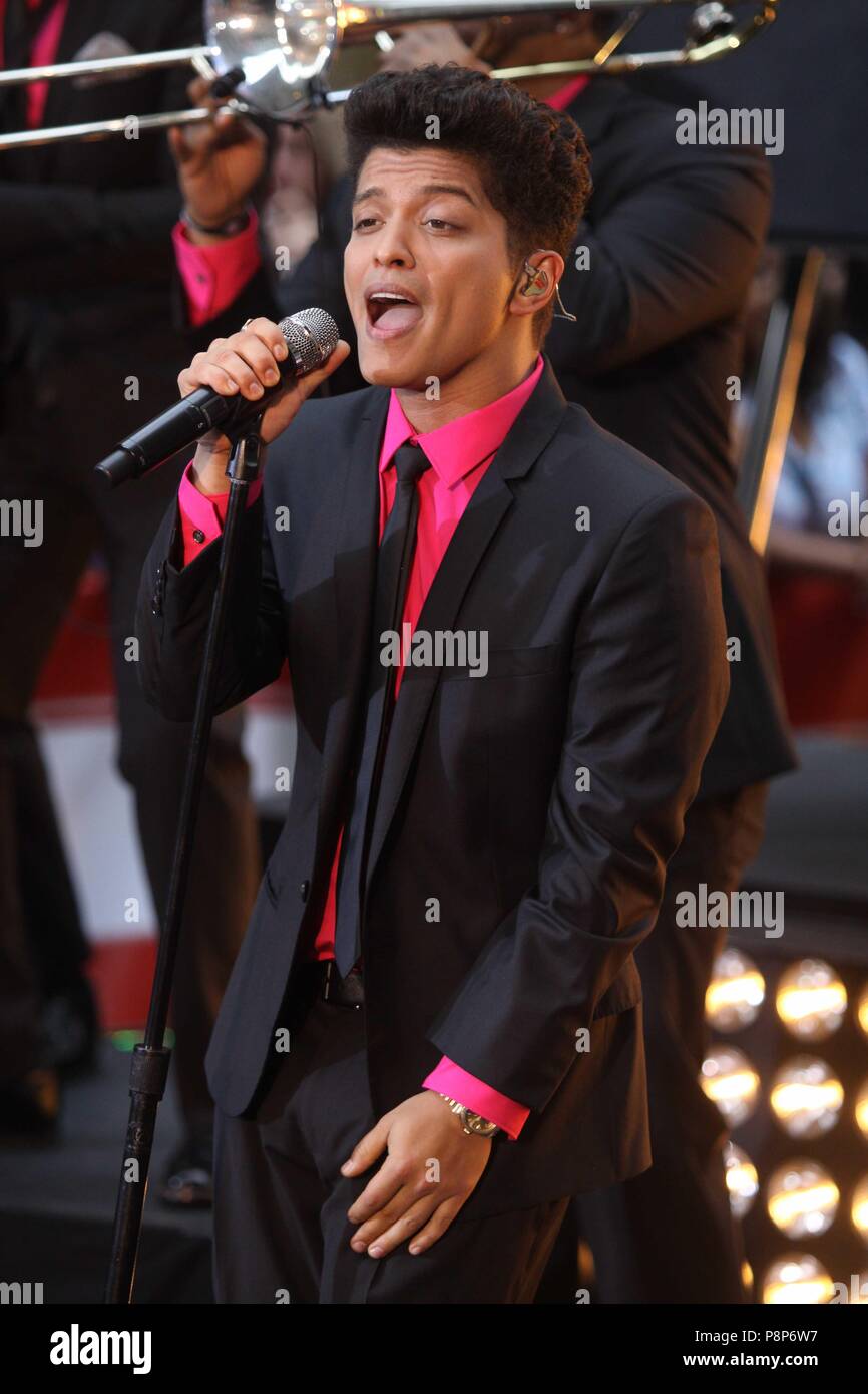 Bruno Mars on NBC today show 6-24-2011 Photo By John Barrett/PHOTOlink ...