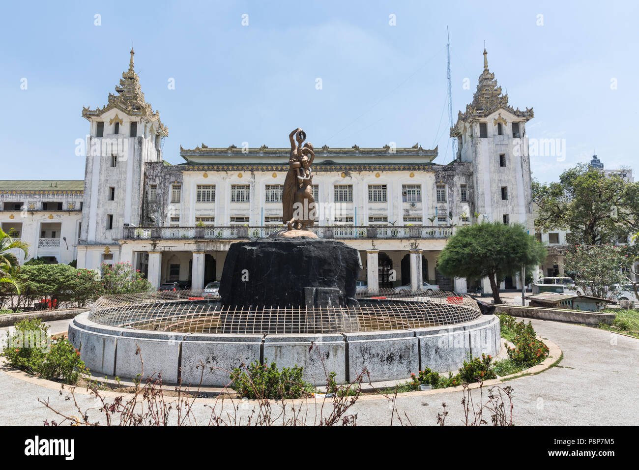 Yangon railway station hi-res stock photography and images - Alamy