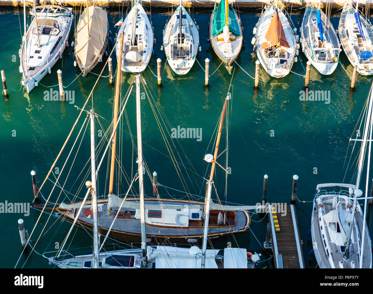 Overhead aerial marina boats in hi-res stock photography and images - Alamy