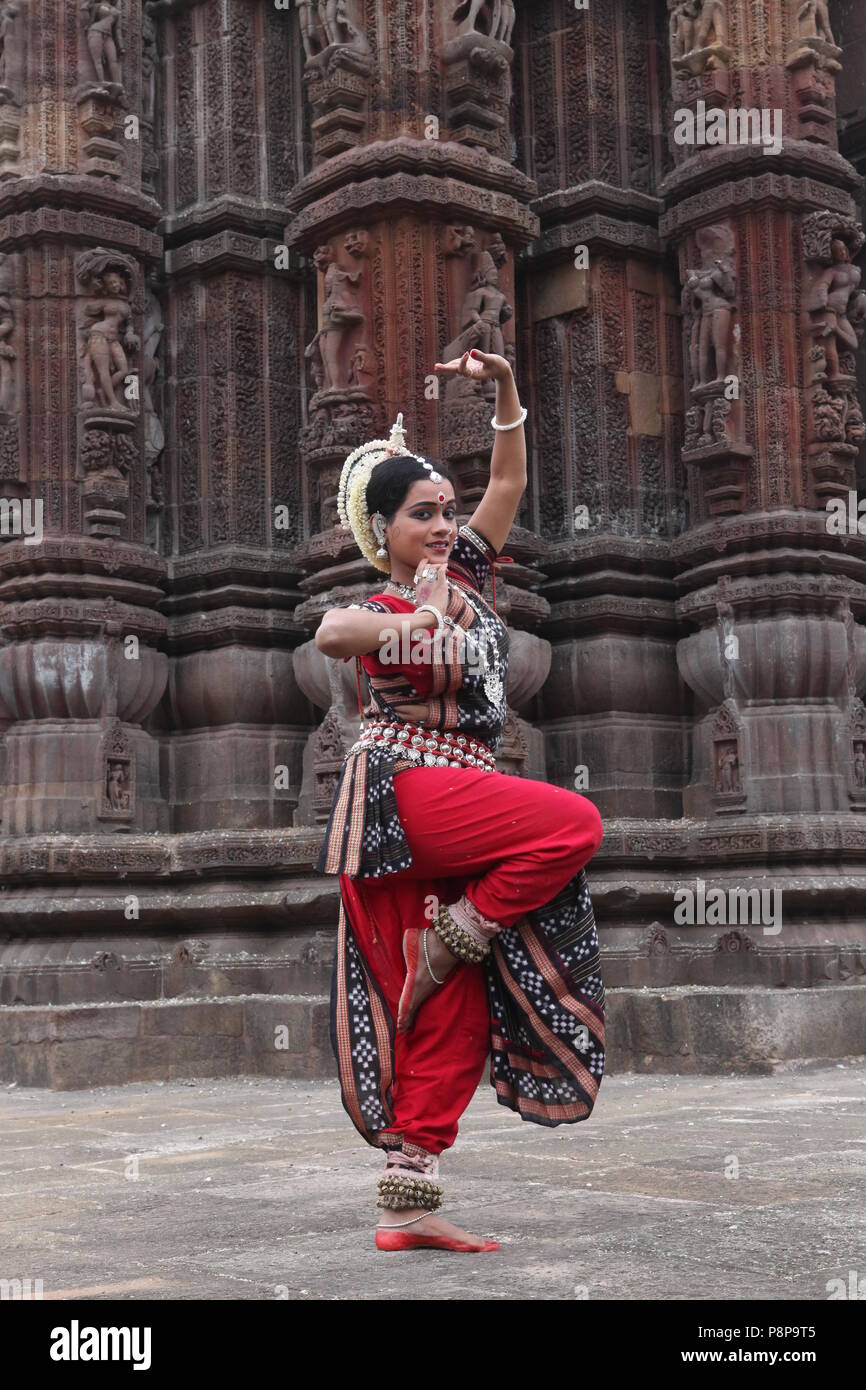 odissi is one of the eight classical dance forms of india,from the state of odisha.here the ...