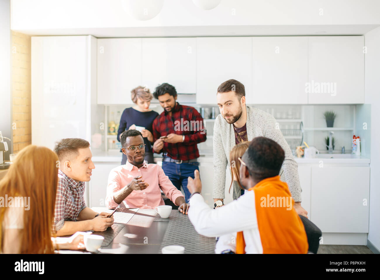 Setting up meeting room hi-res stock photography and images - Alamy