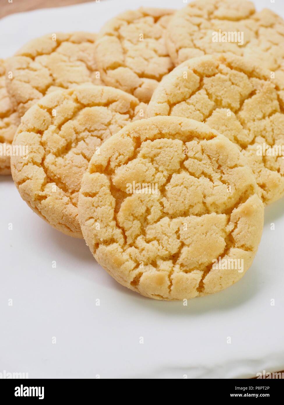 Butter cookies, sweets, round Stock Photo - Alamy