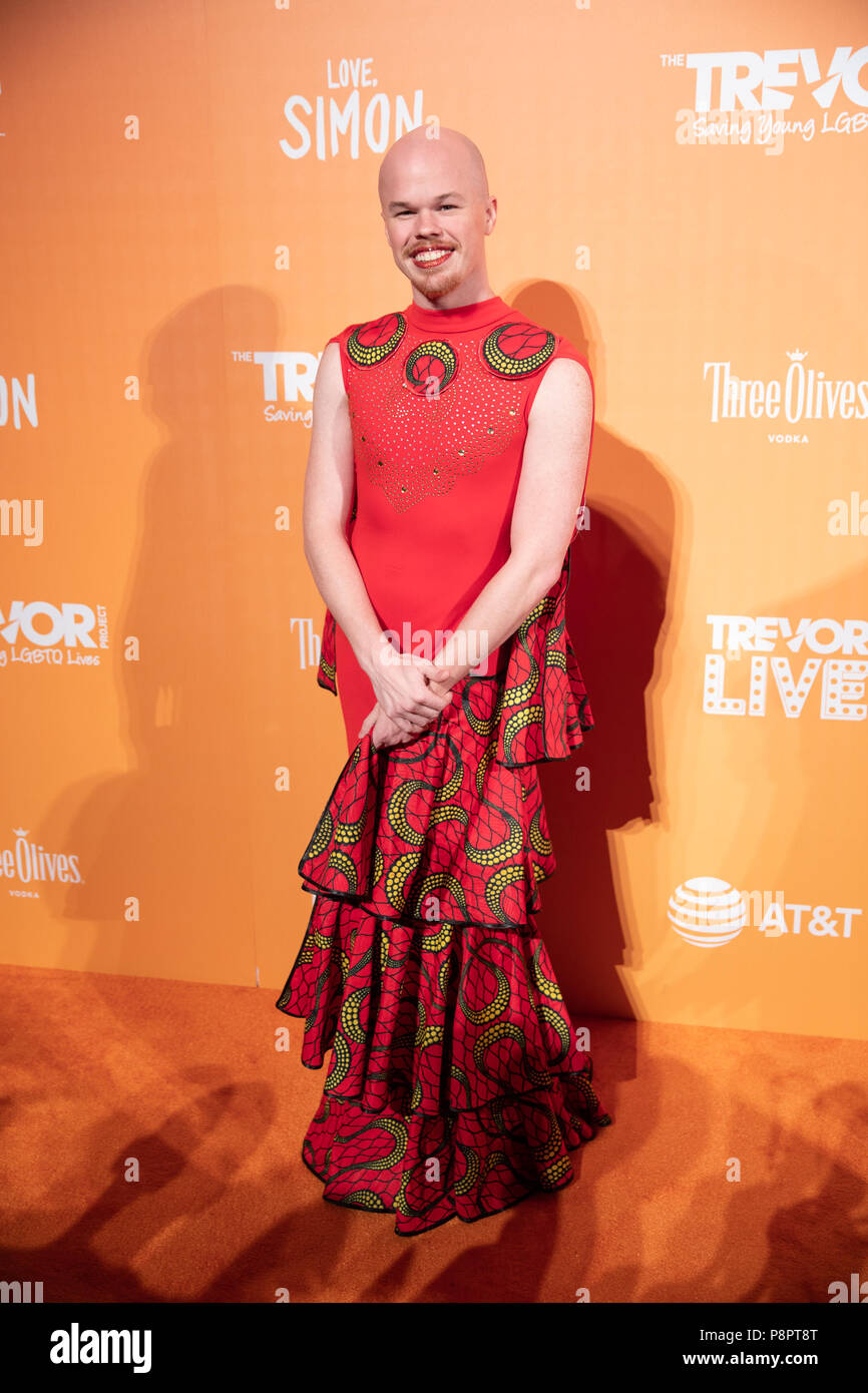 Sam Brinton's Instagram, Twitter & Facebook on IDCrawl