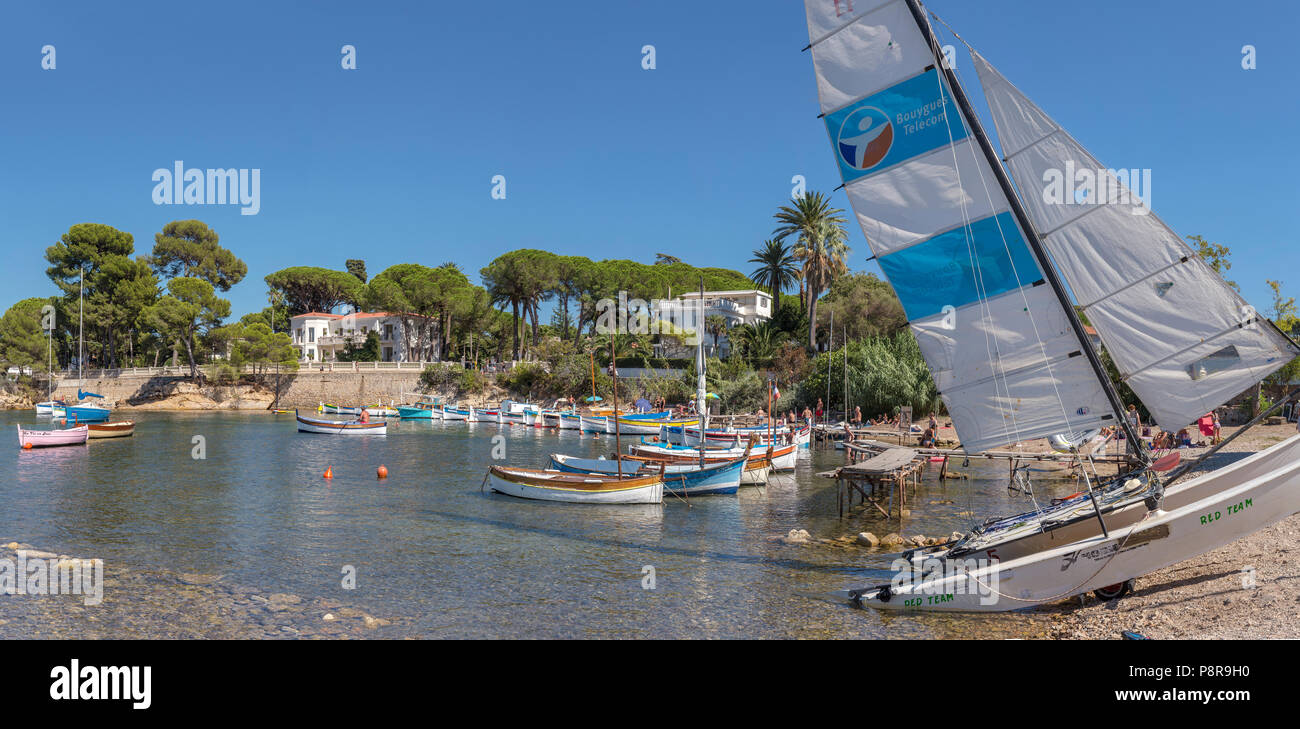 Olivette port hi-res stock photography and images - Alamy