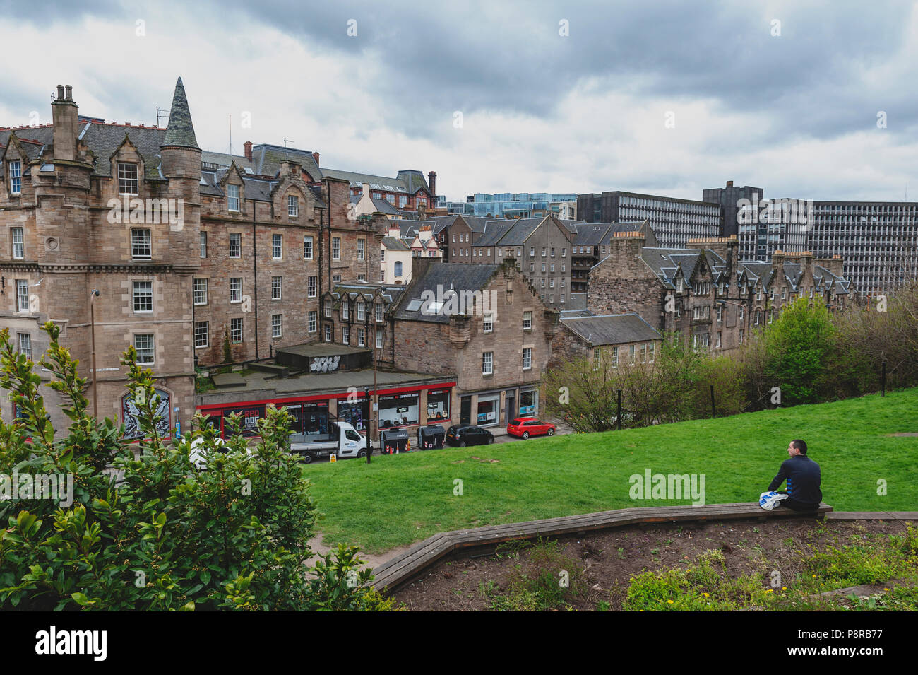 Old town Edinburgh with classic Scottish buildings on King Stables Road ...