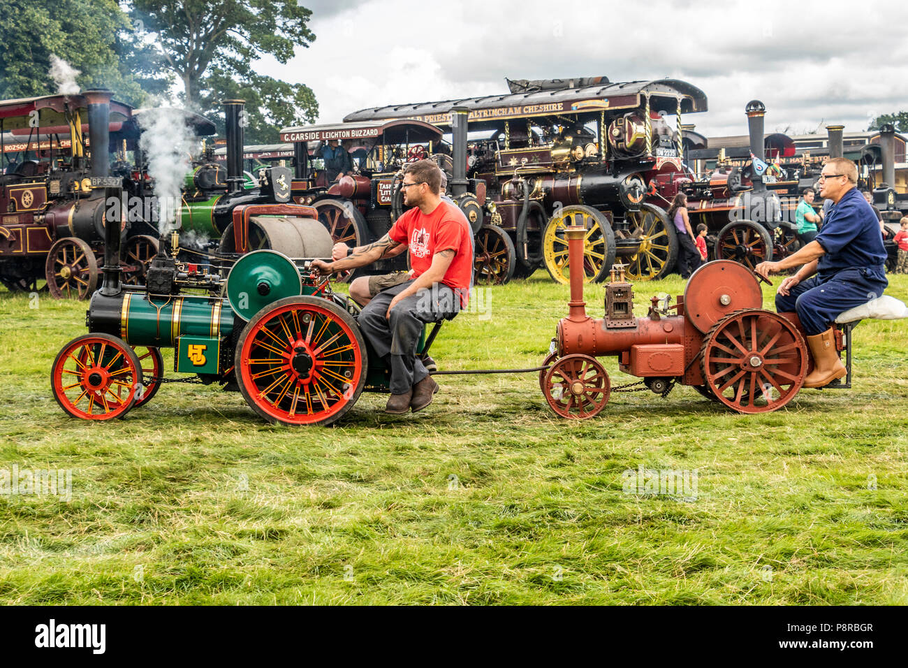 Miniature traction engines on display at Astle Park steam festival ...