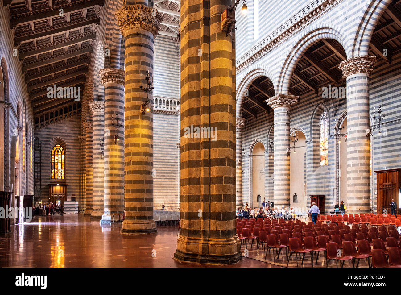 Orvieto, Italy - Interior of the Duomo di Orvieto cathedral at Piazza ...