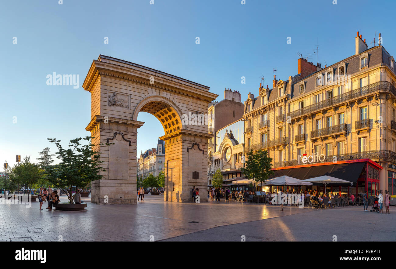 Triumphal arch at Place Darcy, Dijon, France Stock Photo - Alamy