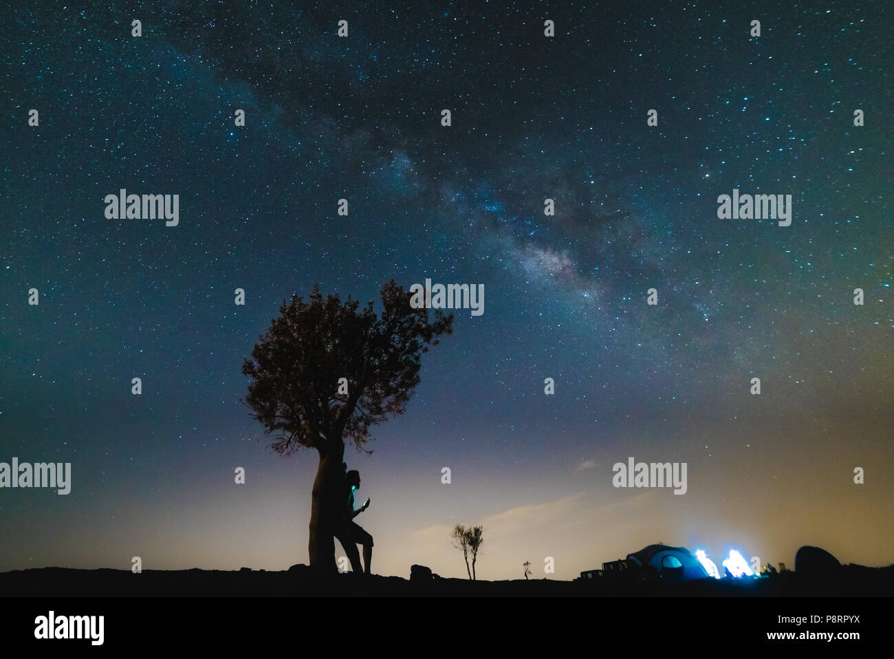 Midnight sky hi-res stock photography and images - Alamy